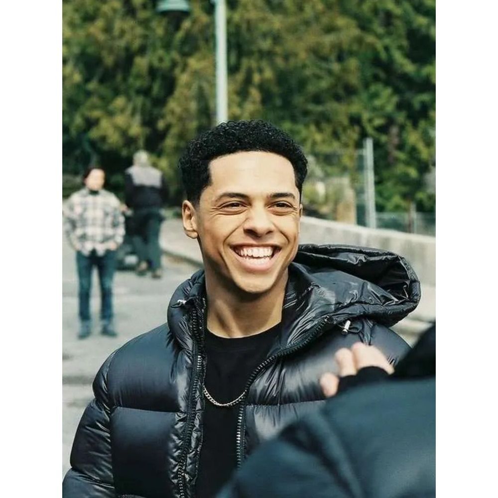 Isaiah Goosebumps S01 Black Puffer Jacket | IJ